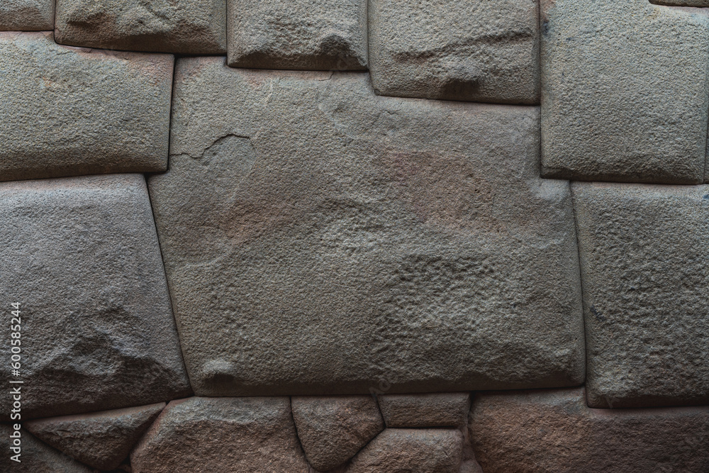 12 sided Inca Hatunrumiyoc stone, Twelve angled stone (La Piedra de Los ...