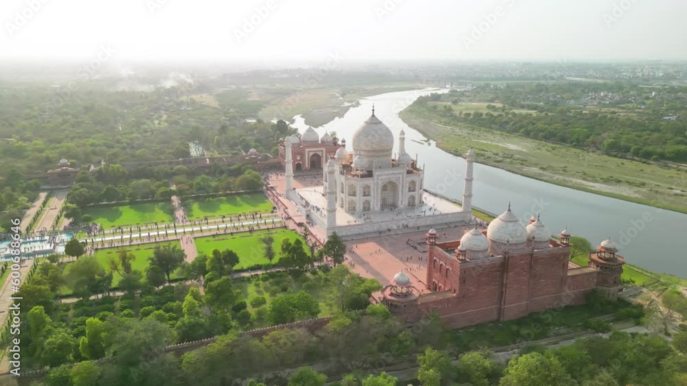 Taj Mahal, India: Aerial view of of iconic monument in city Agra (Uttar ...