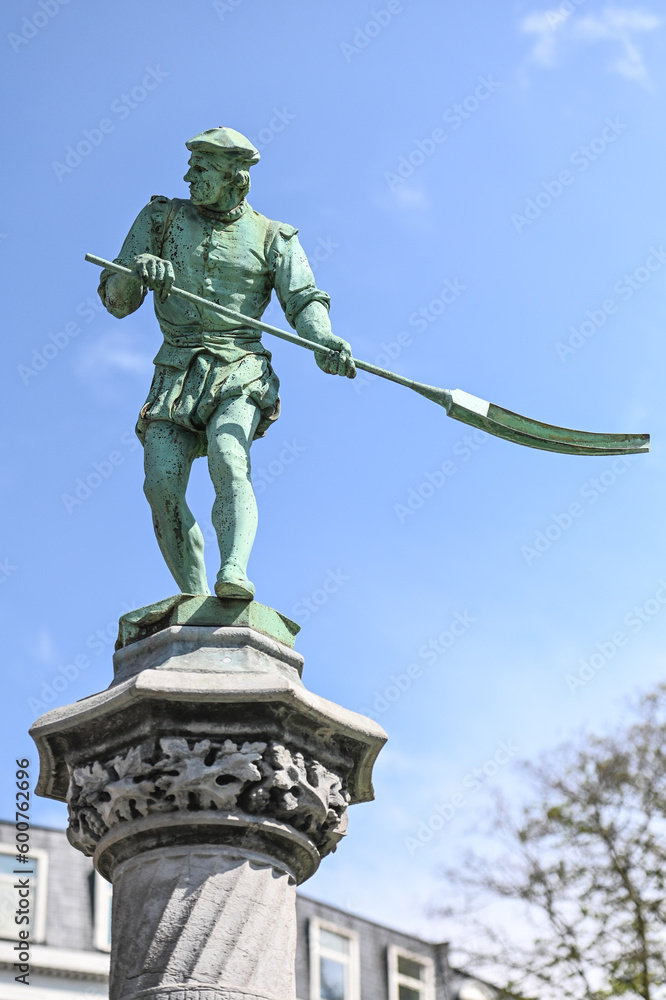 Belgique Bruxelles suare petit Sablon parc statue metiers Stock Photo ...