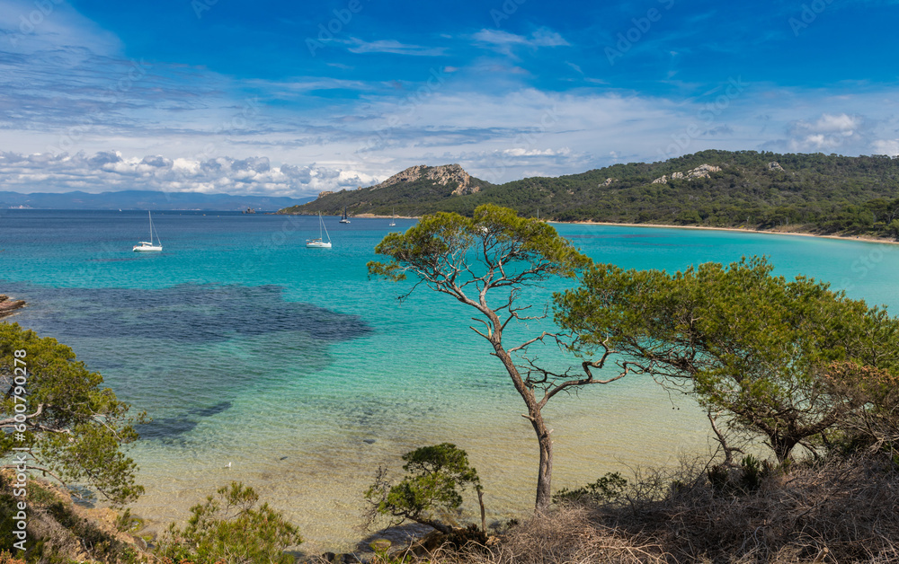 Foto de Porquerolles island (l'île de Porquerolles), France. View of ...