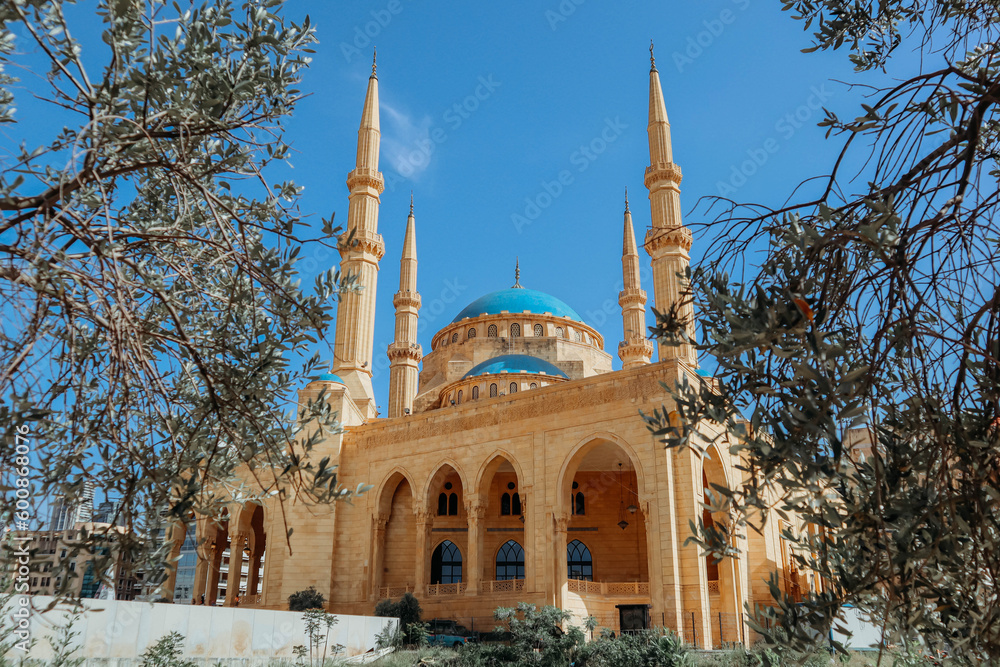 The Mohammad Al-Amin Mosque, a Sunni Muslim mosque located in downtown ...