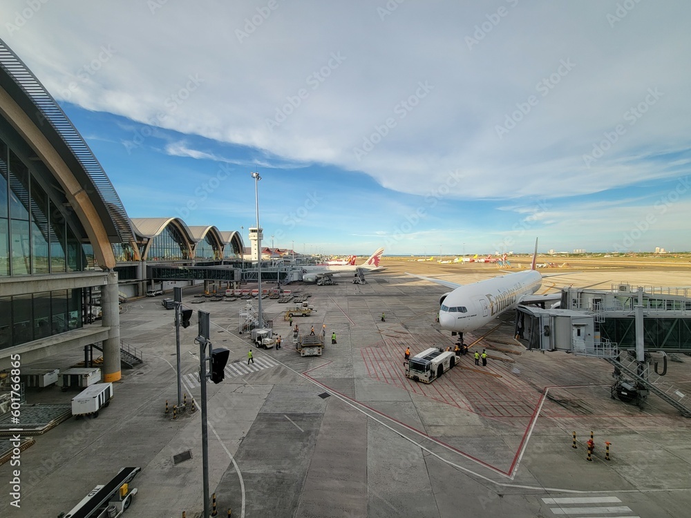 Emirates Boeing 777 parked at Mactan-Cebu International Airport - Cebu ...