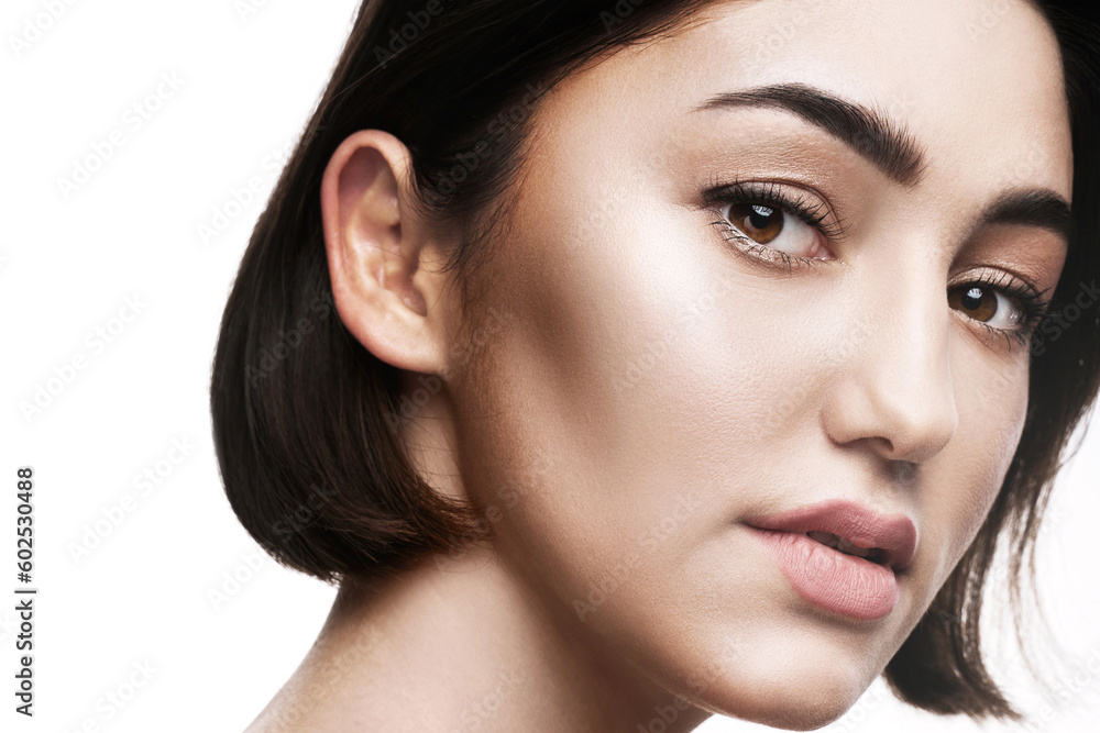 Young and beautiful middle eastern woman with natural makeup look ...