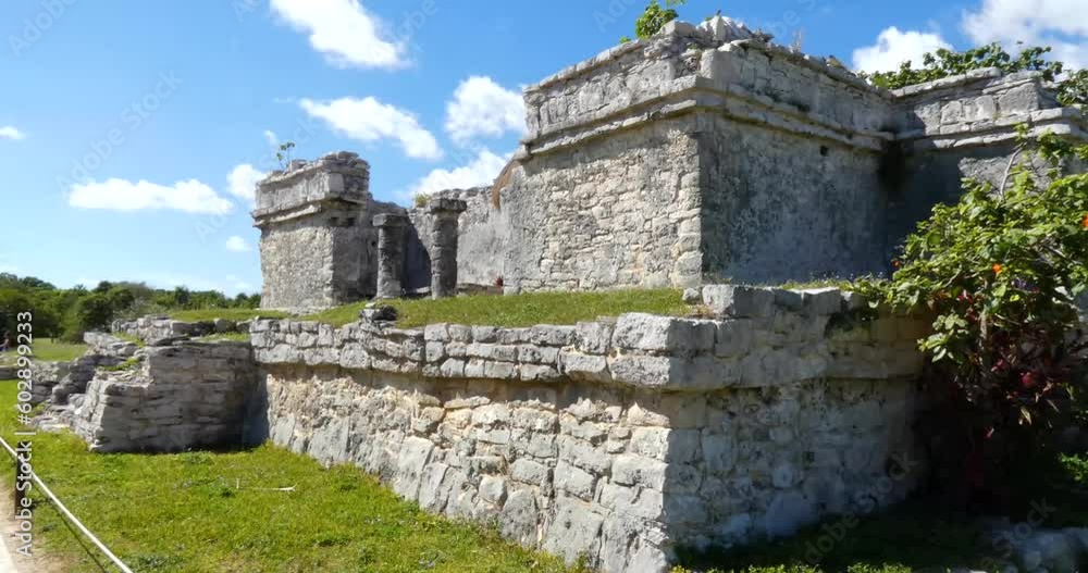 Casa de Chultun, House of Water, Structure 20, mayan ruins at Tulum ...