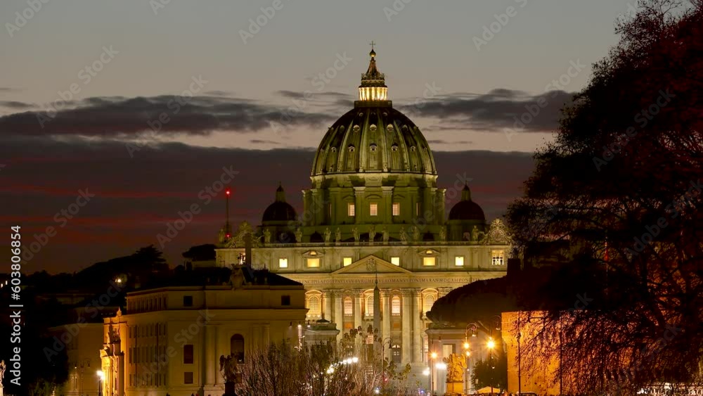 Romantic time lapse of St. Peter's basilica in the Vatican at sunset ...