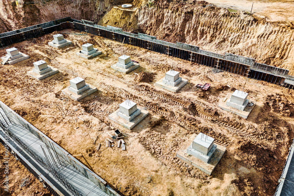 Monolithic reinforced concrete foundations or grillages for the ...