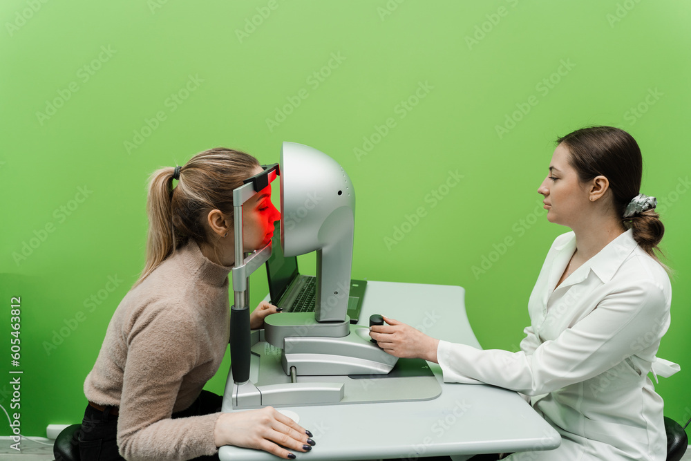 Corneal topography eye vision test for visual description of the shape ...