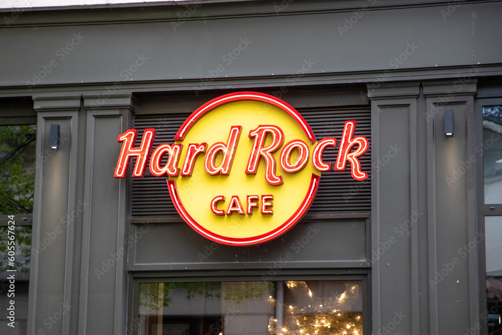 Foto de Hard Rock Cafe sign text and brand logo lyon city facade chain ...