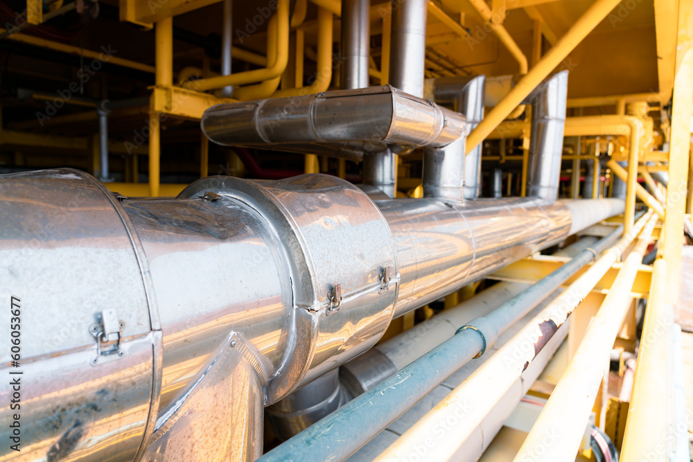 Heating medium oil pipeline protected with stainless steel insulation ...