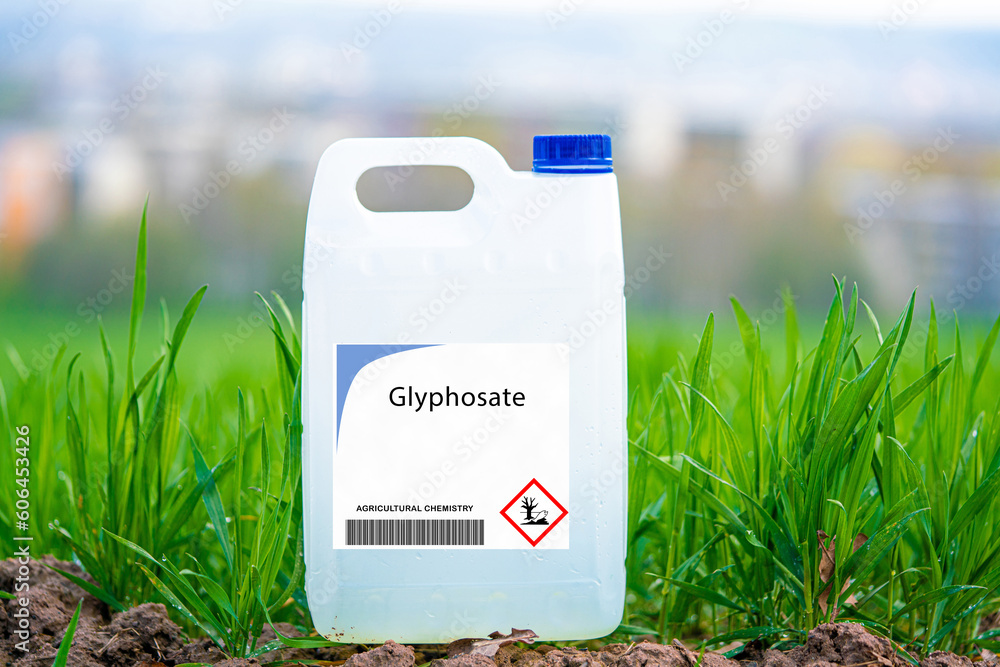 Poster Glyphosate non-selective herbicide that targets broadleaf plants ...