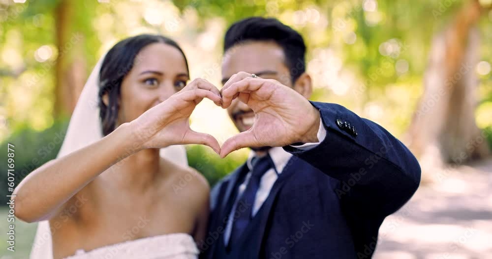 Video Stock Heart, hands and happy wedding of couple in park for love ...