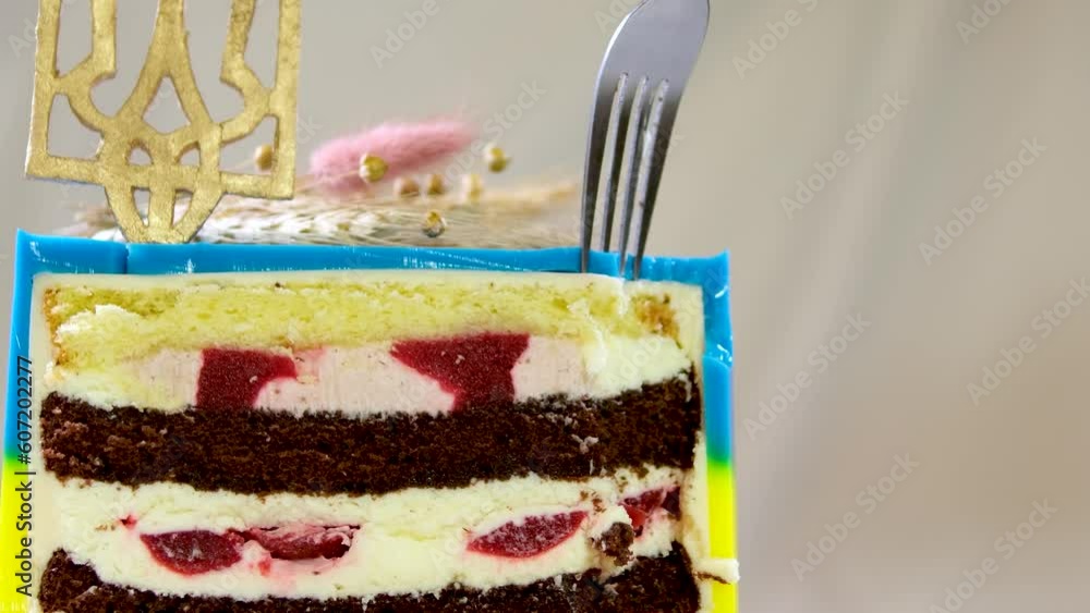 cake in form of Ukrainian flag yellow and blue layer process of making ...
