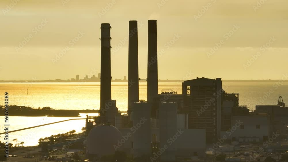 Electric energy production from fossil fuel. Big Bend Power Station in ...