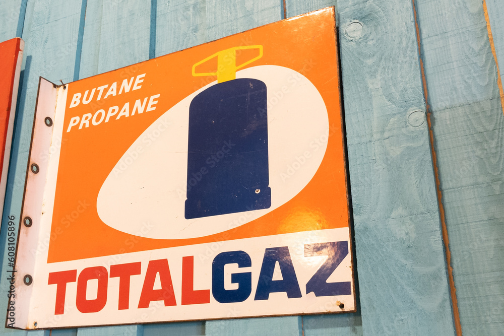 totalgaz butane propane logo sign and text brand sale of gas cylinders ...