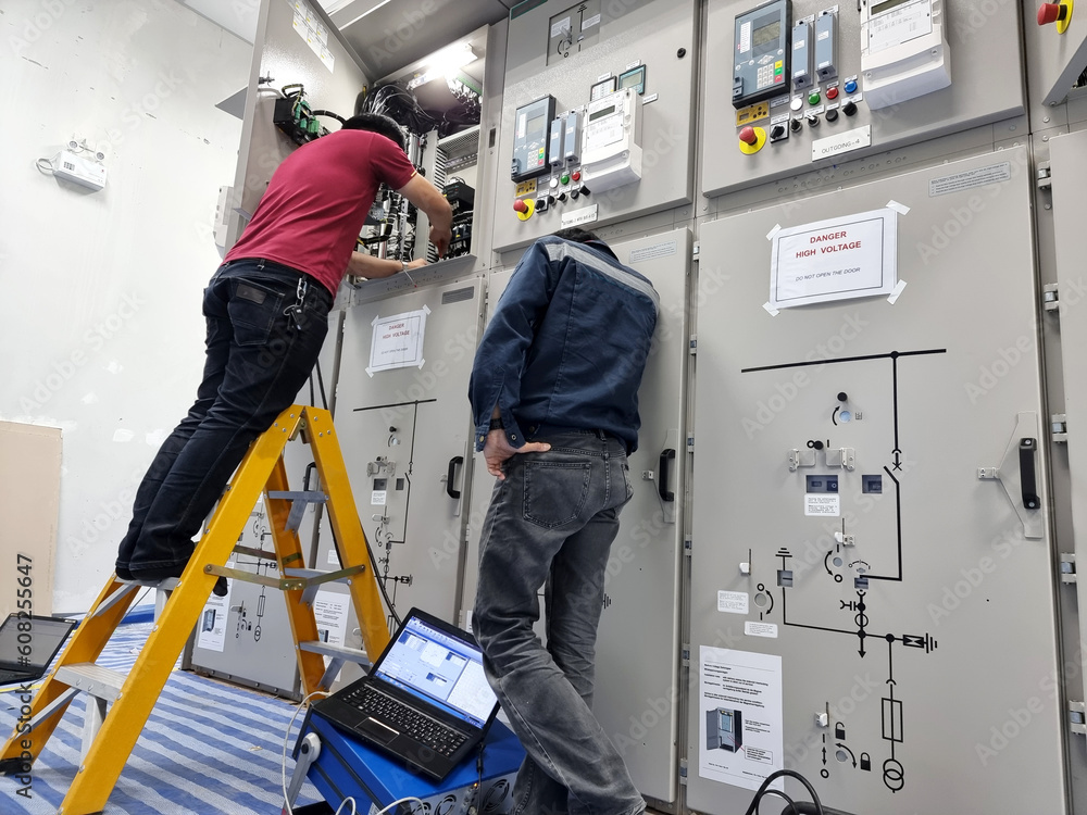 Protection relay function testing at 22kV switchgear by the ...