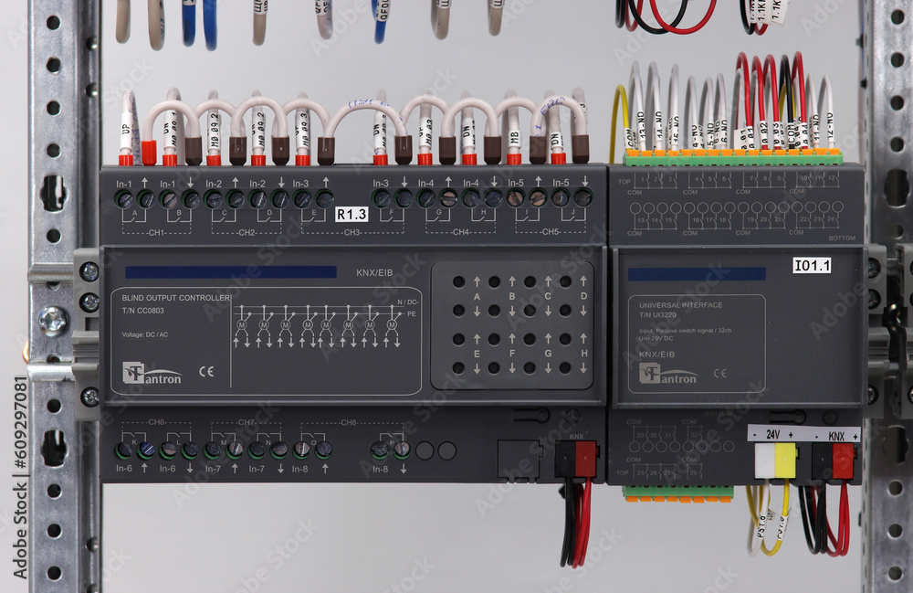 Tantron automation for controlling automatic modes in the Smart Home ...