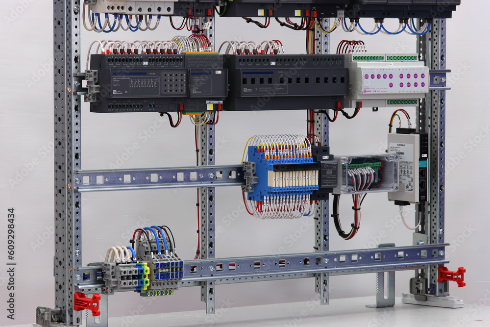 Electric switchboard with automatic current switches and automation ...
