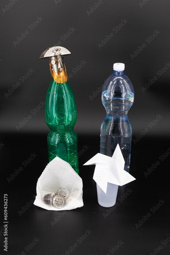 two types of most common garbage that we find in our homes Stock Photo ...