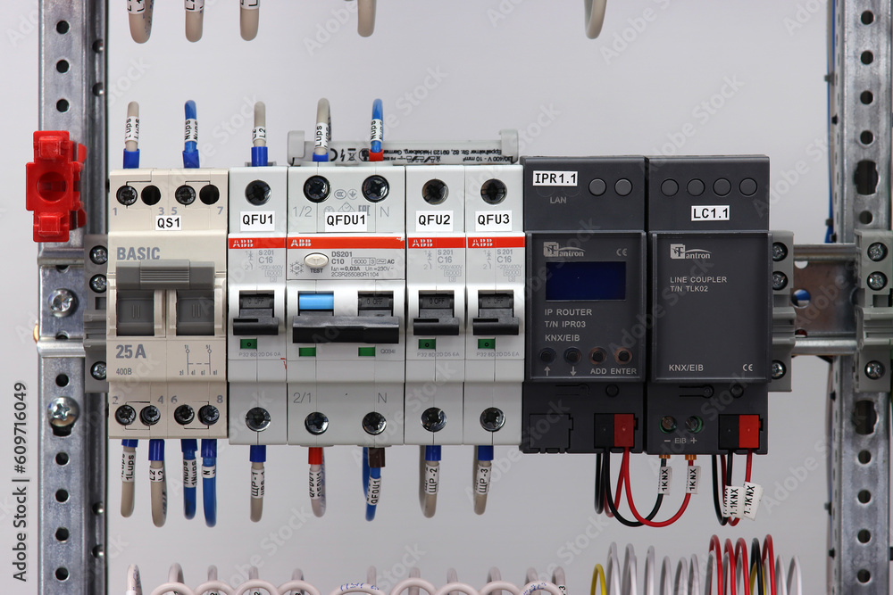 Tantron automation for controlling automatic modes in the Smart Home ...