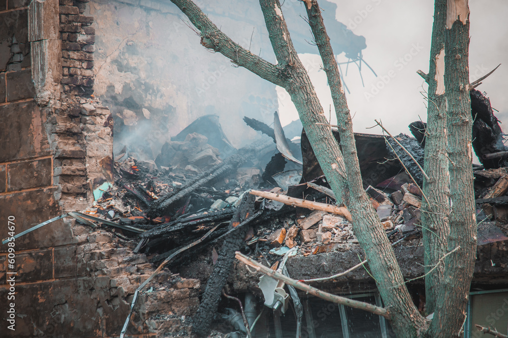 Consequences of a Russian missile hitting hospital No. 6 in Dnieper ...