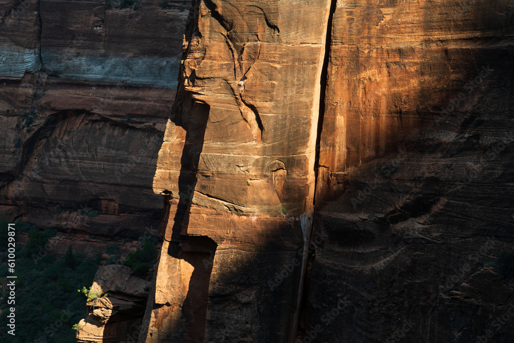 Sheer sandstone walls split be cracks in Zion National Park, Utah Stock ...