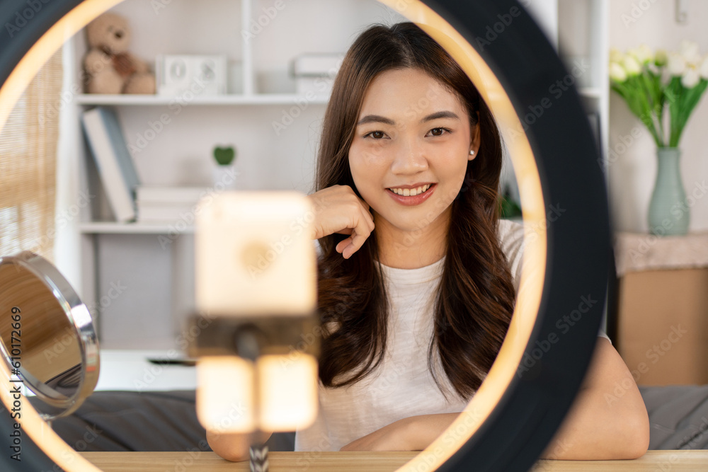 Influential women in the makeup industry are performing live or ...