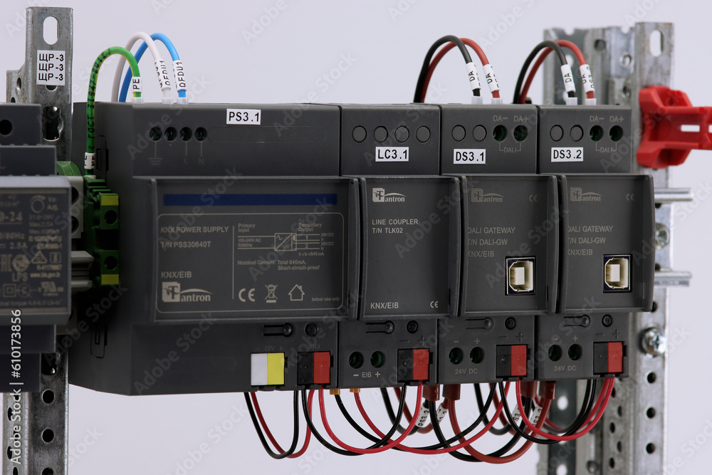 Tantron automation for controlling automatic modes in the Smart Home ...