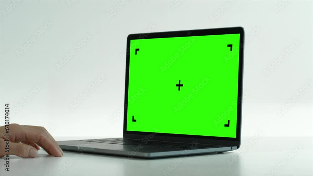 Empty Green Screen Display Laptop Scroll Down Double for Watching and ...