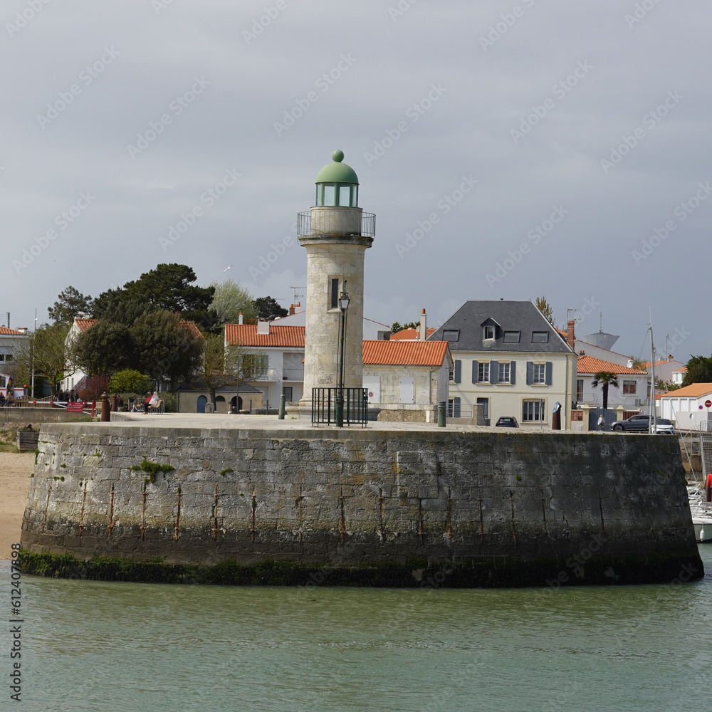 Foto de Vieux phare de Croix de vie, France, Vendée, Saint Gilles croix ...