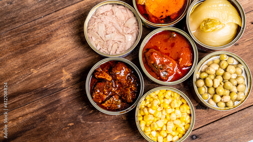 Canned food top view photo, Cans with pull-out ring, metal packaging ...
