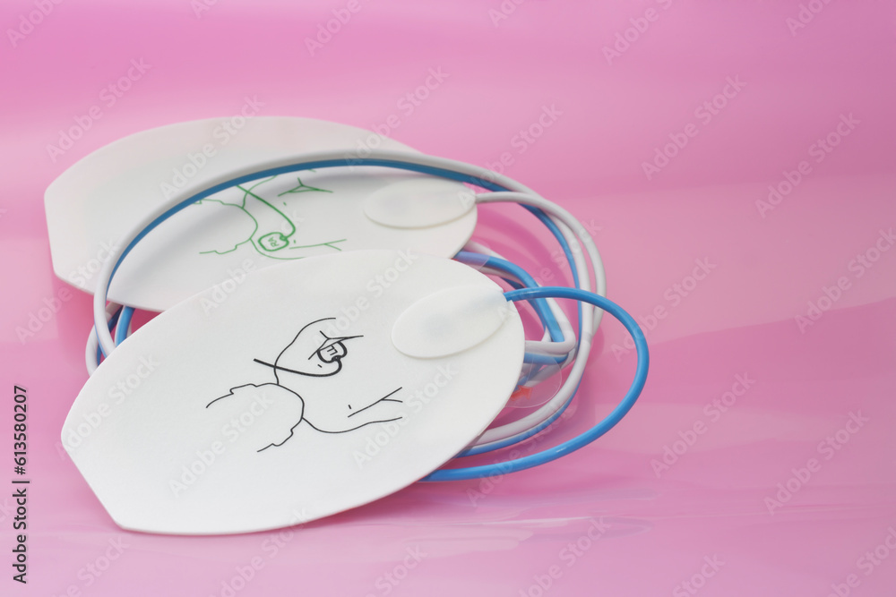 Single-use electrode pads for children to deliver the shock from the ...