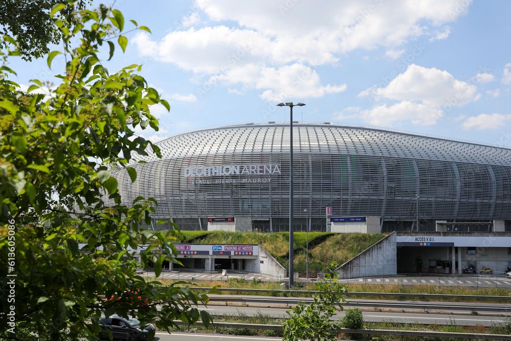 Le Decathlon Arena , stade Pierre Mauroy qui va accueillir des matchs ...