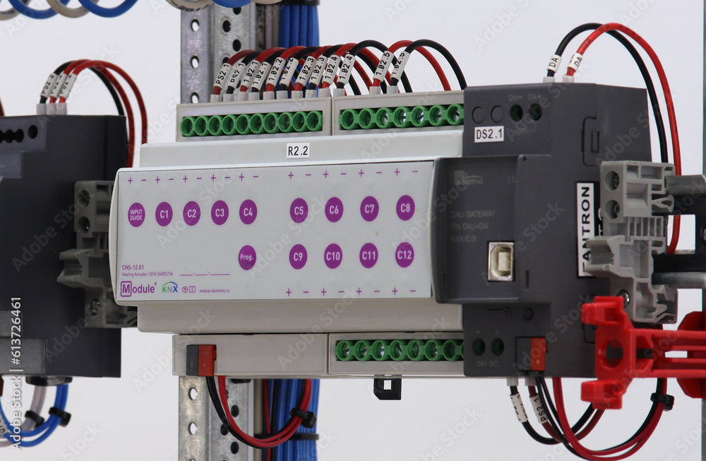 Module Electronic automation for controlling automatic modes in the ...