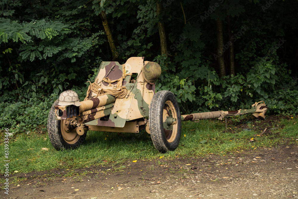 The Pak - 36 (Panzerabwehrkanone 36) German Wehrmacht anti-tank gun ...