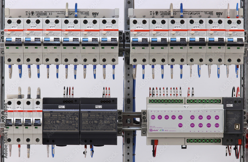 Electric switchboard with automatic current switches and automation ...