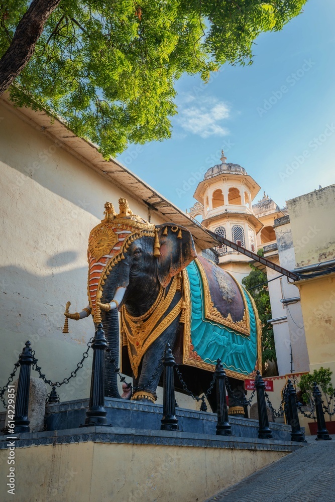 Tripoliya Gate with guard elephan at Romantic and luxury City Palace of ...
