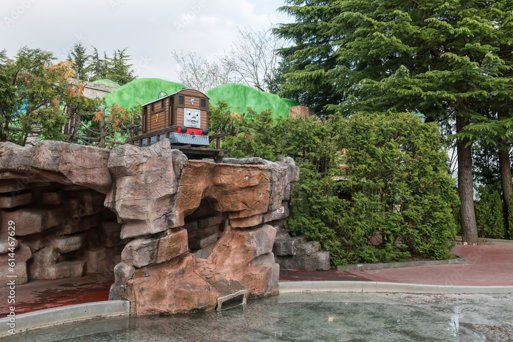 Foto de Toby tram locomotive engine figure at Thomas land theme park do ...