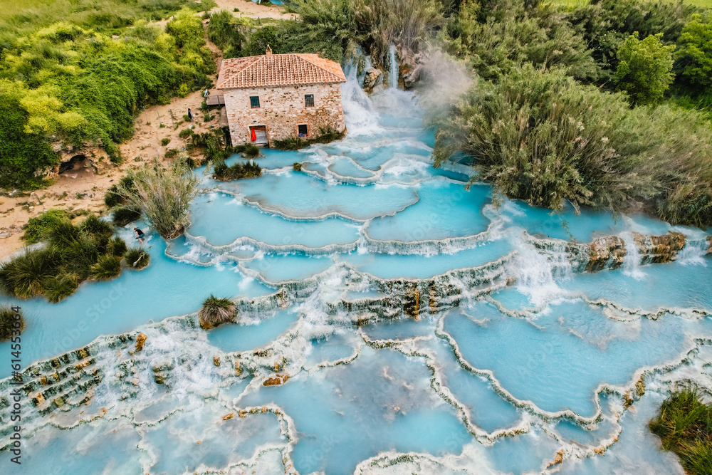 Toscane Italy, natural spa with waterfalls and hot springs at Saturnia ...