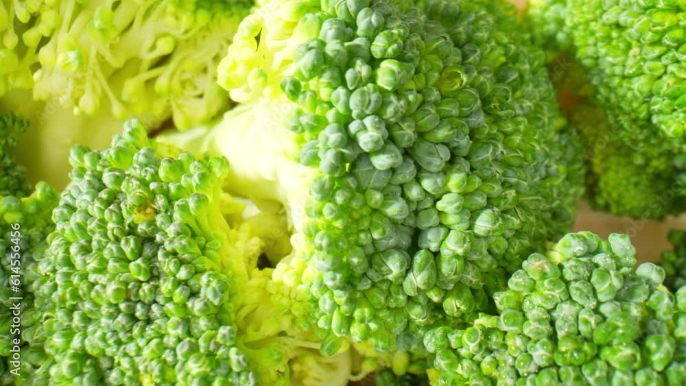 Stunning macro video of broccoli captured through a probe lens ...