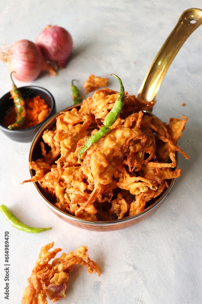 Fried onion pakode or Pyaj ke Pakore also known as Crispy Kanda bhaji ...