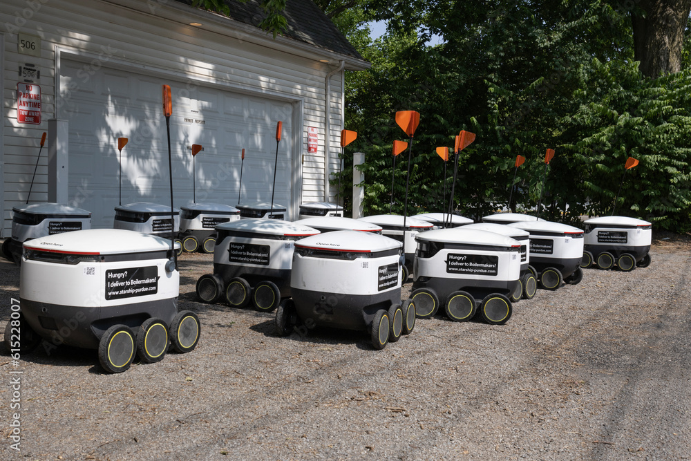 Starship Technologies Delivery Robots at Purdue University. Starship ...
