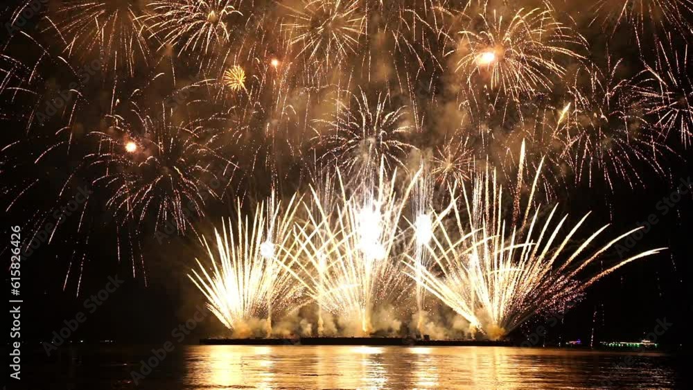 Video „Real fireworks background. Firework Display, abstract blur of ...