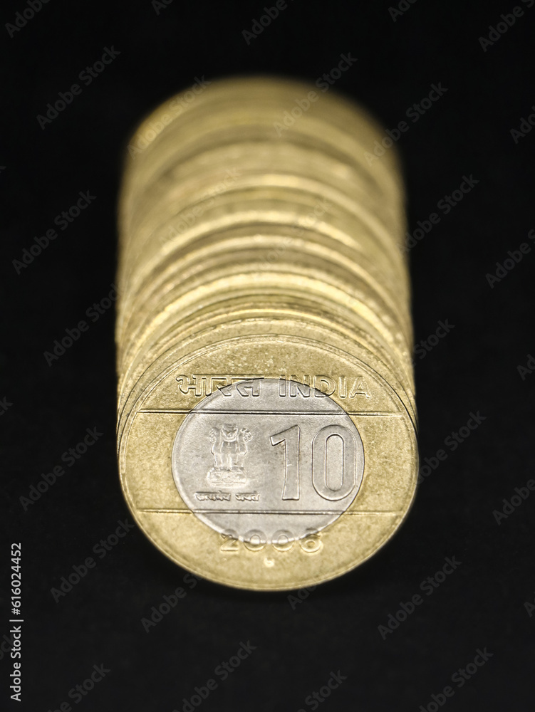 closeup shot of rare vintage indian bimetallic 10 (ten) rupee coin in ...