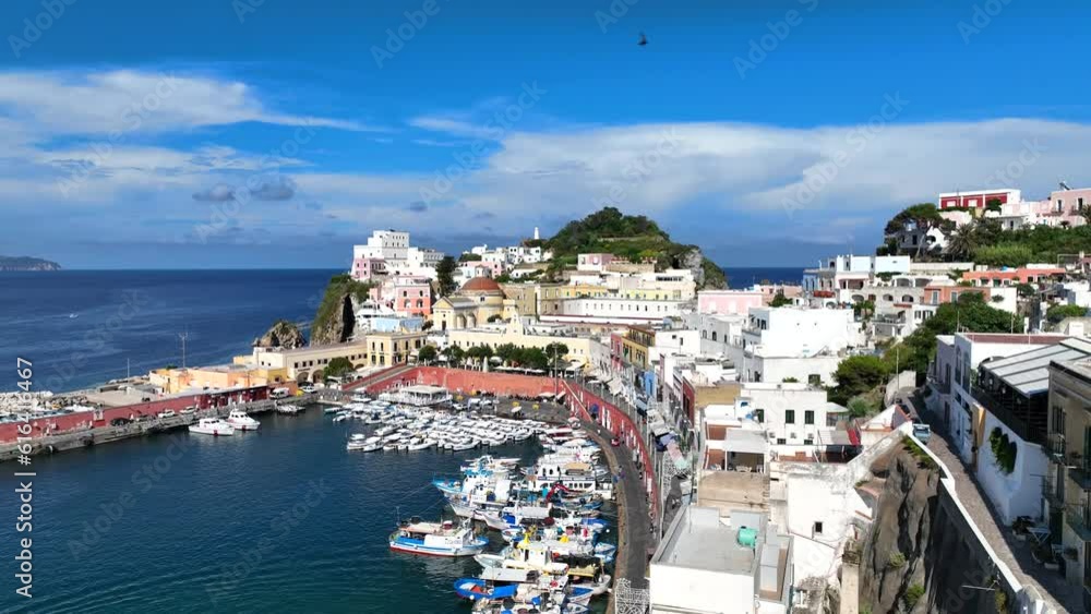 isola di Ponza, Lazio, Italia, Meditterraneo. Vista Aerea con drone ...