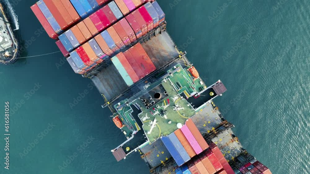 Smoke exhaust gas emissions carbondioxidefrom cargo lagre ship ...
