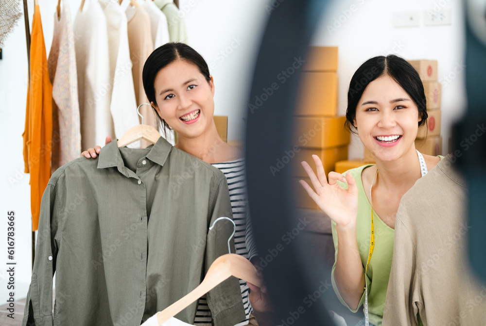 Asia vlogger woman influencer, SME retail store owner smile enjoy ...