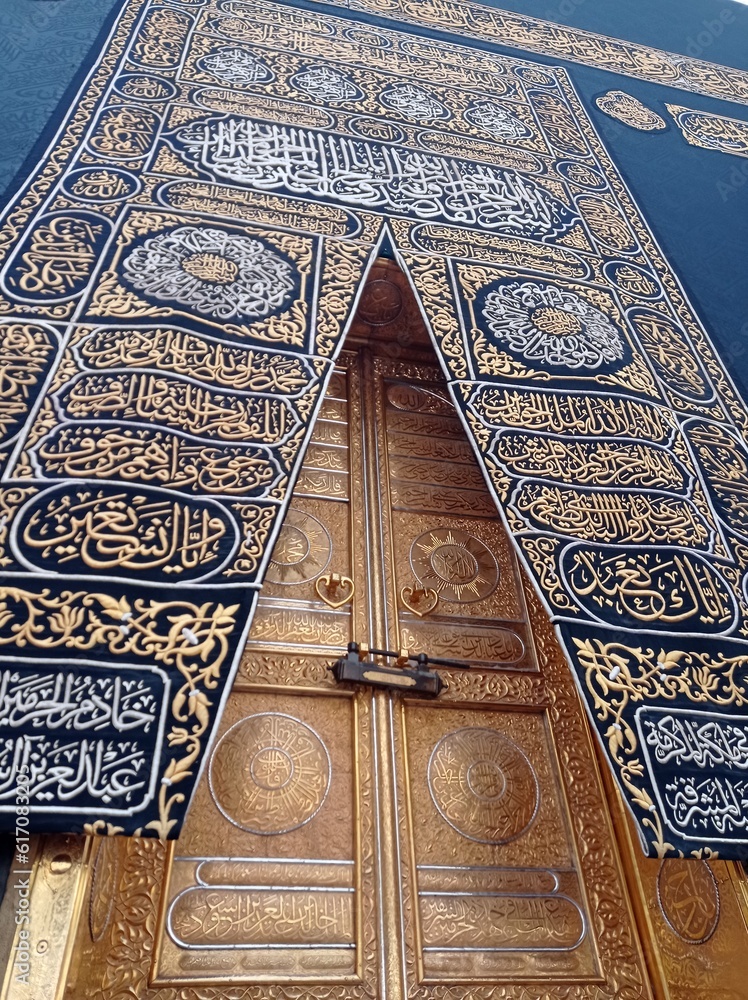 Kaba door Photos | Adobe Stock