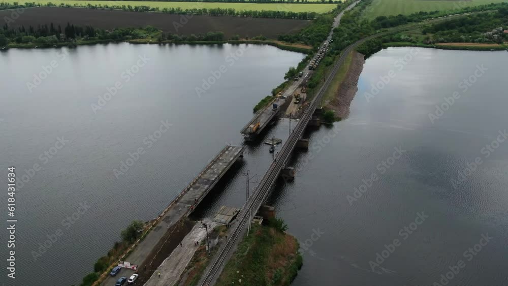 Pontoon bridge of the Ukrainian army. Installation of a temporary ...