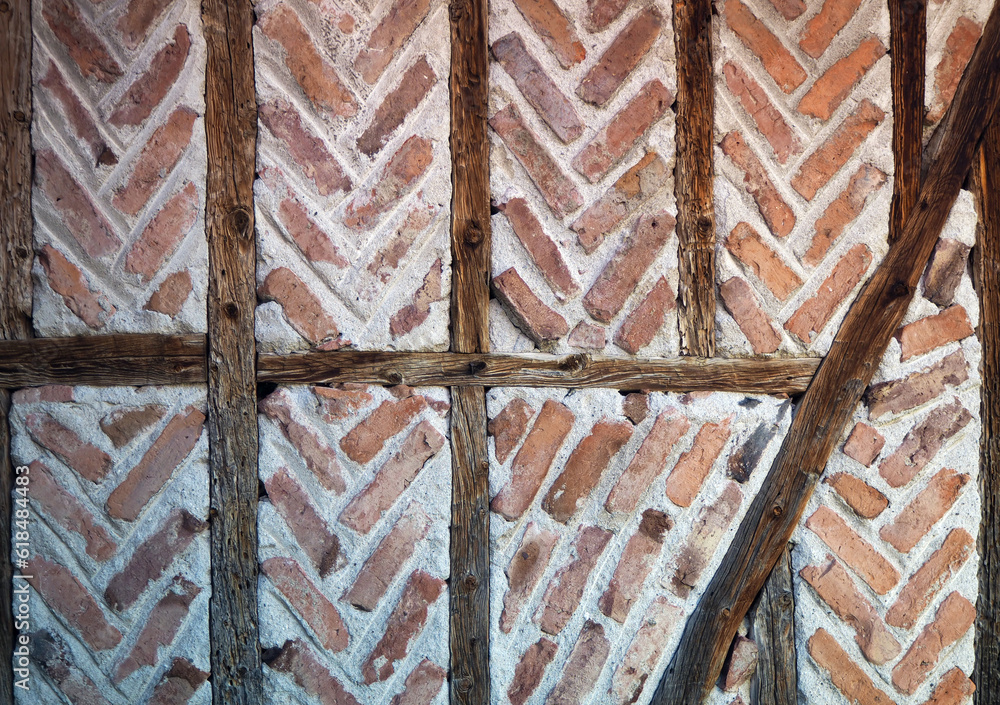 Wall patterns of the traditional timber-laced masonry construction in ...