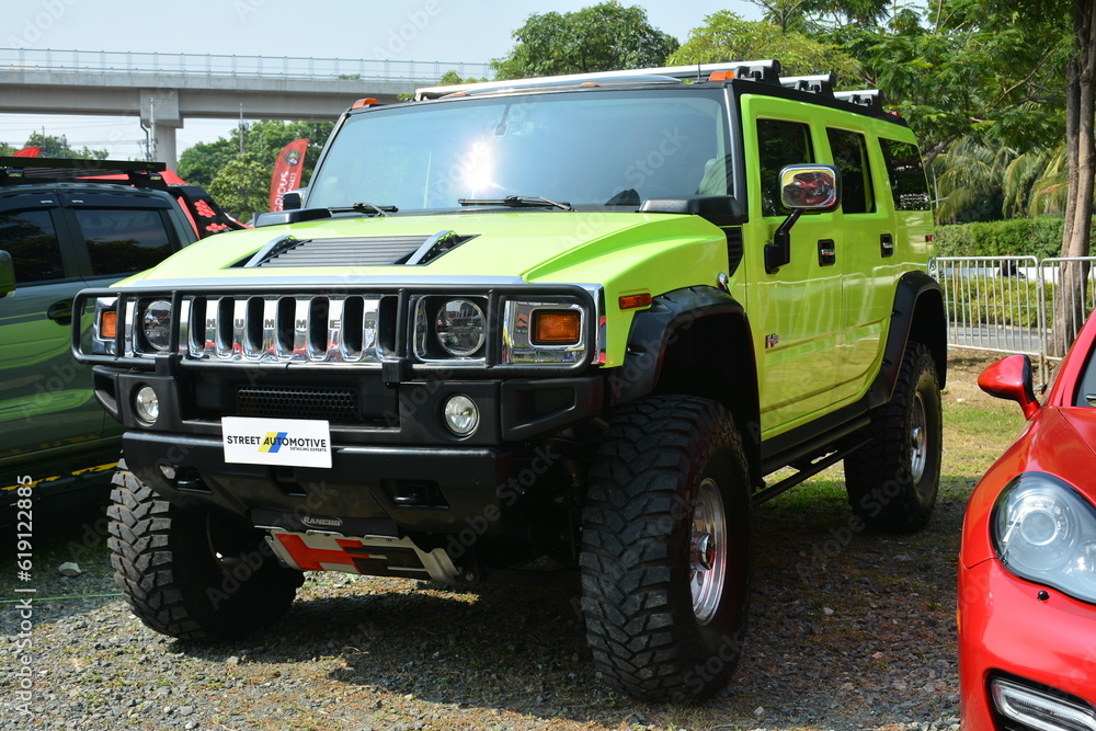 Hummer h2 at Bumper to Bumper car show in Quezon City Stock Photo ...